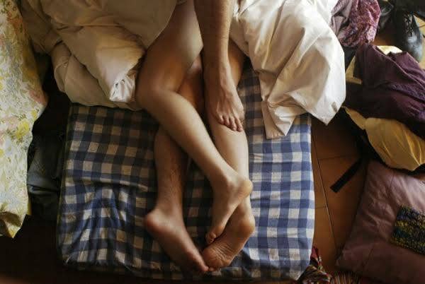 7 Lazy Sex Positions For When You Feel Sloth Like And Tired Af Yourtango